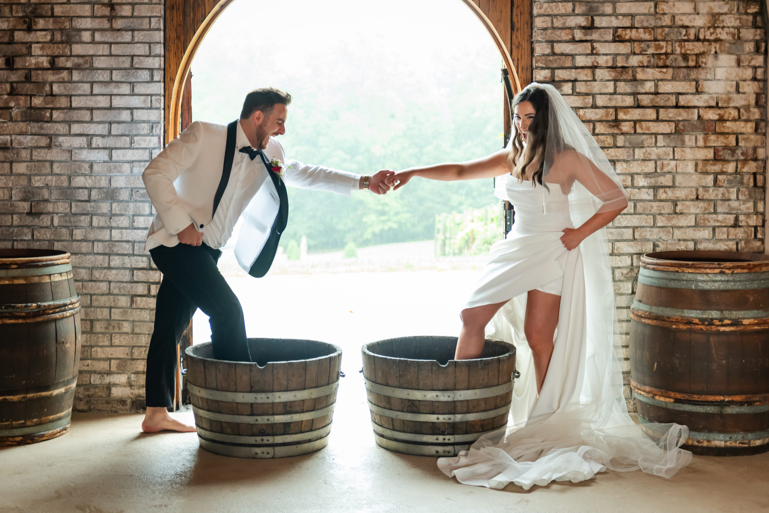 Megan & Alex’s September 23rd Wedding at Potomac Point Winery - Potomac ...